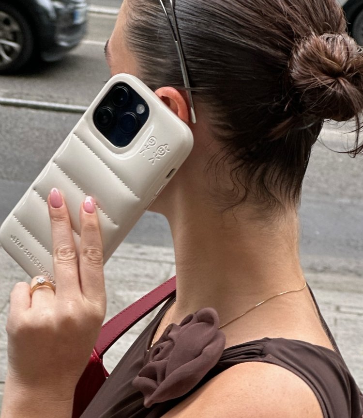 THE PUFFER CASE® - CREAM CHEESE – Urban Sophistication